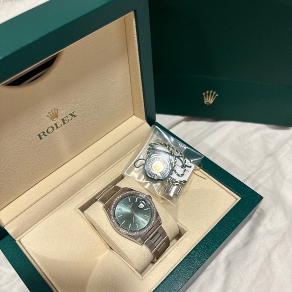 Rolex | Accessories | Rolex Datejust Oyster Green Dial With Factory Set ...